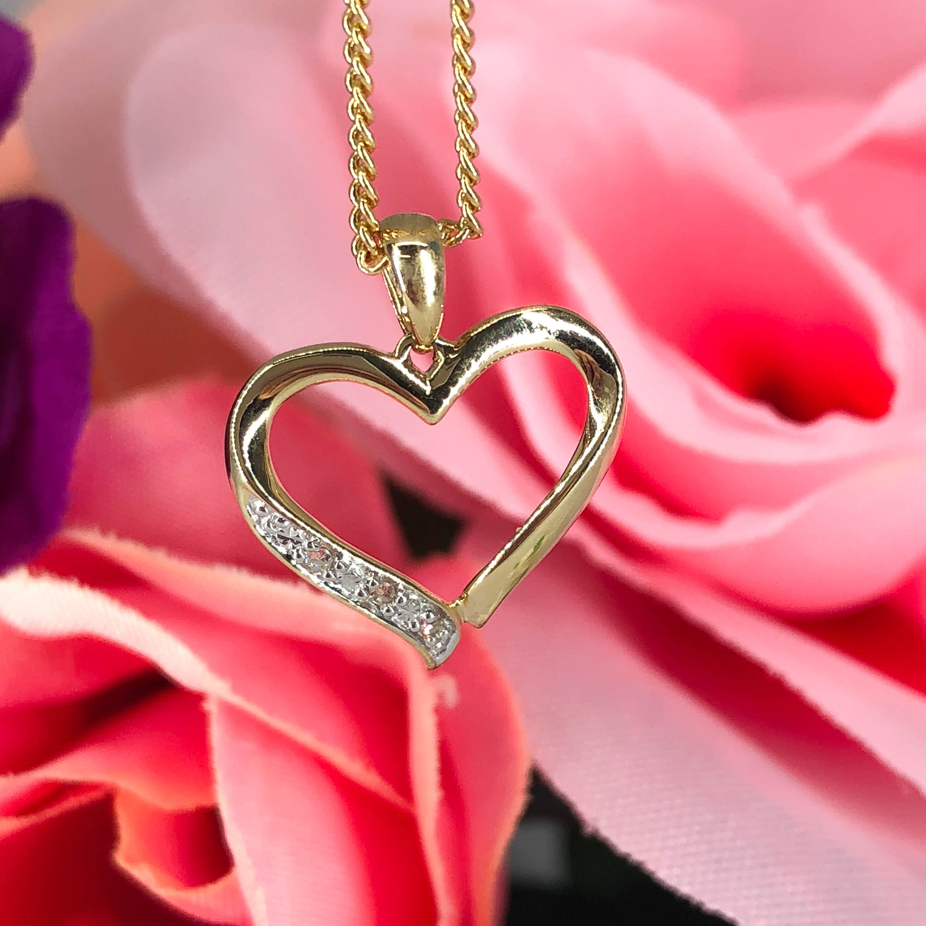 9ct Yellow Gold Luxurious Diamond Pendant – Grahams Jewellers