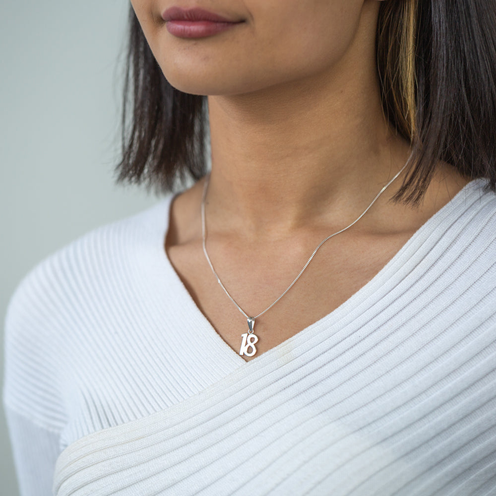 Sterling Silver Number 18 Pendant – Grahams Jewellers